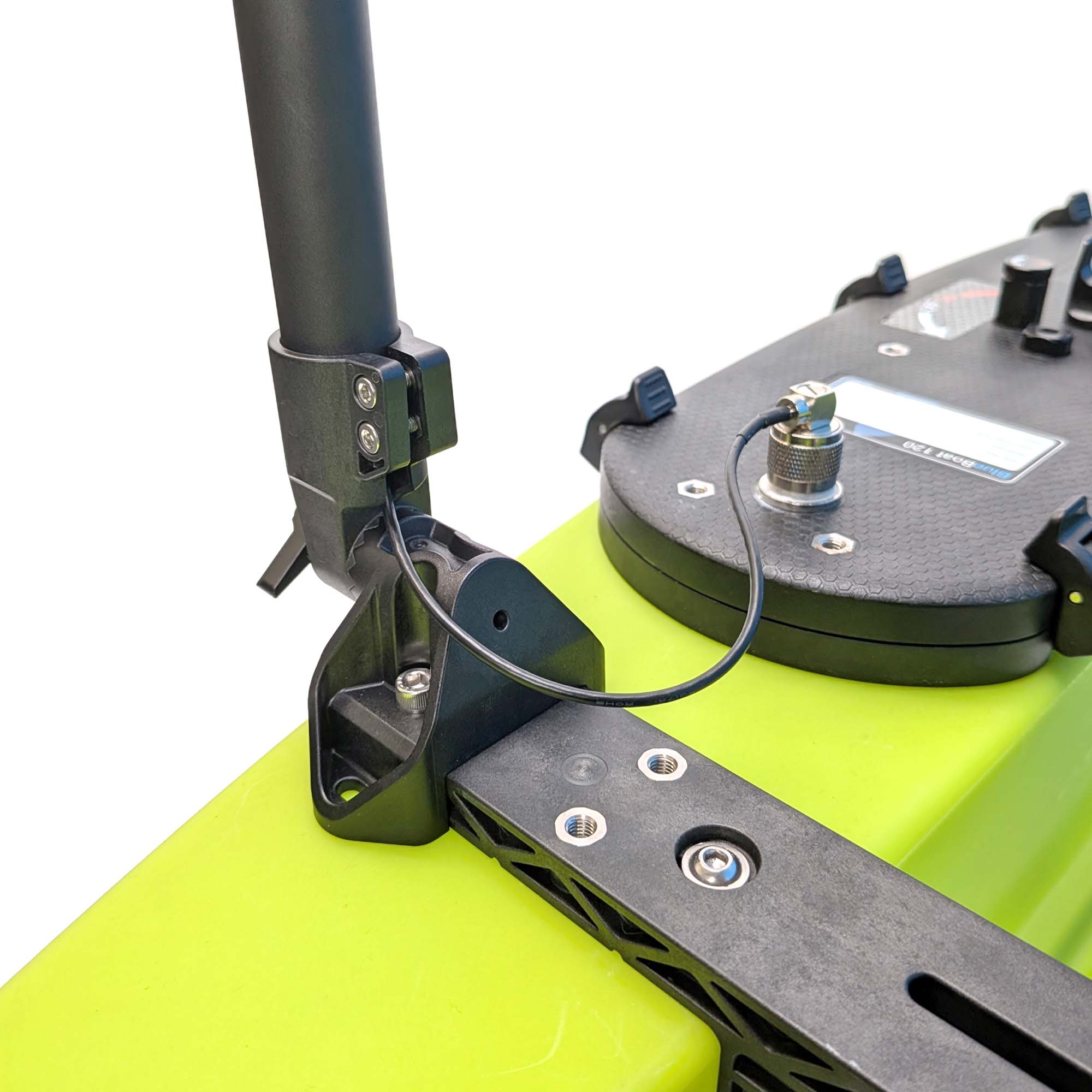 BlueBoat Antenna and Accessory Mast – Seascape Subsea BV